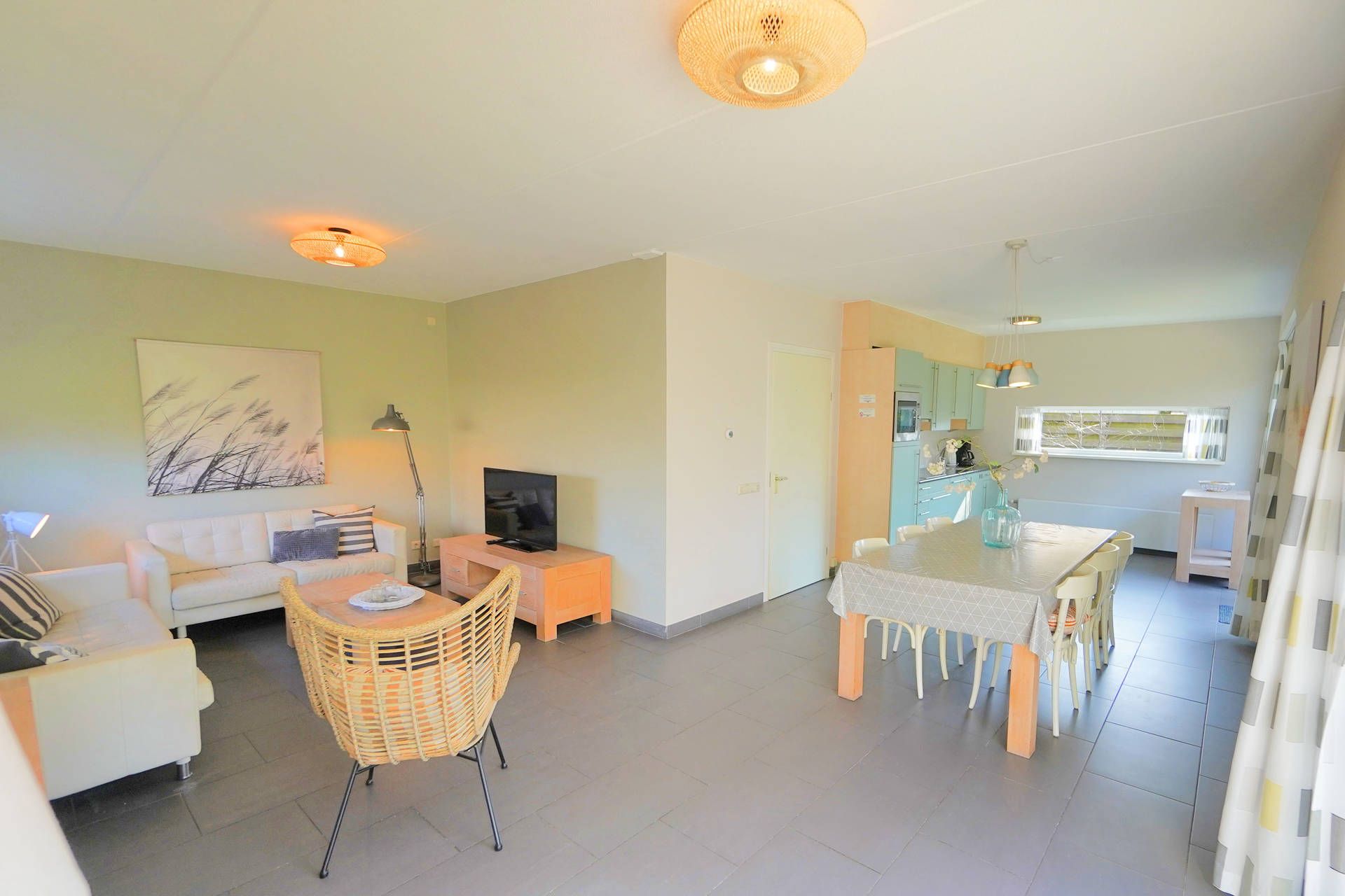 Home Search & Book Octaaf 6